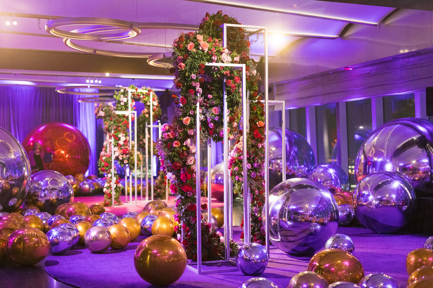 Holiday Party in the Clouds | New York | Larry Walshe Studios